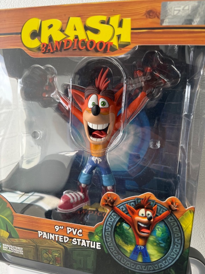 Crash Bandicoot Activision 9" PVC Painted Statue First Figures Sony ...