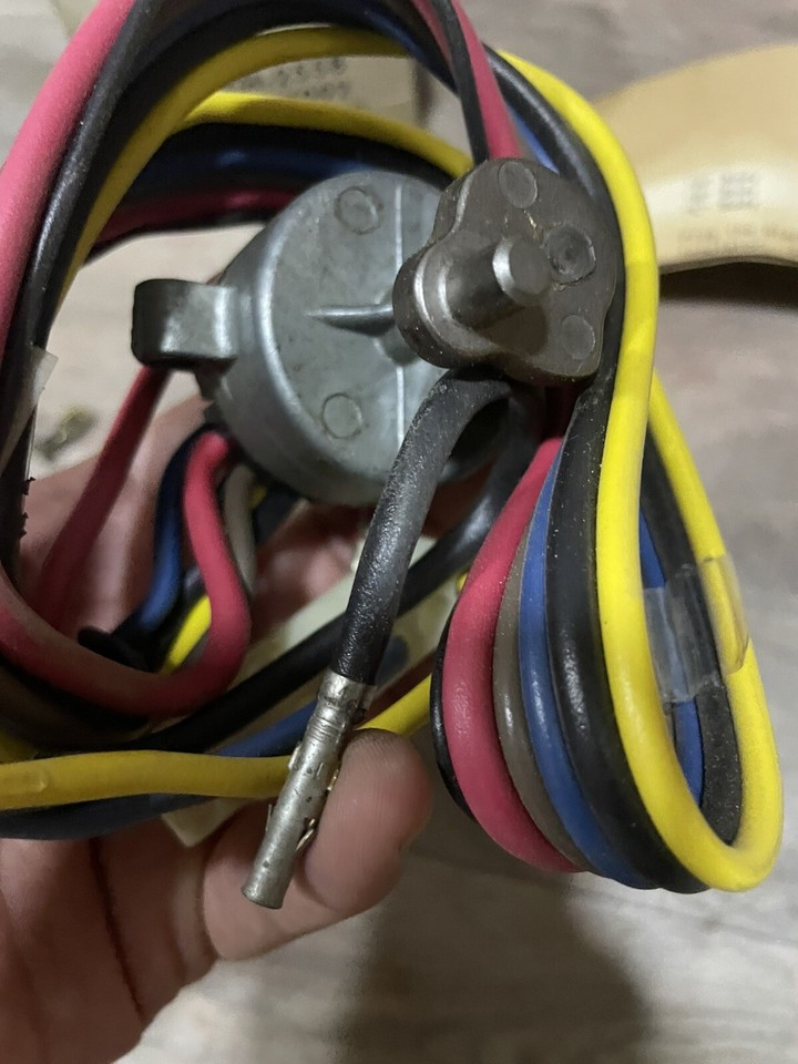 1970-1974 Mopar A B E-body Ignition Switch | 3747092 | OE | NOS