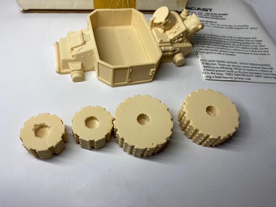 Warhammer 40k - Orks - Ork Battlewagon - Armorcast - OOP Rare Original ...