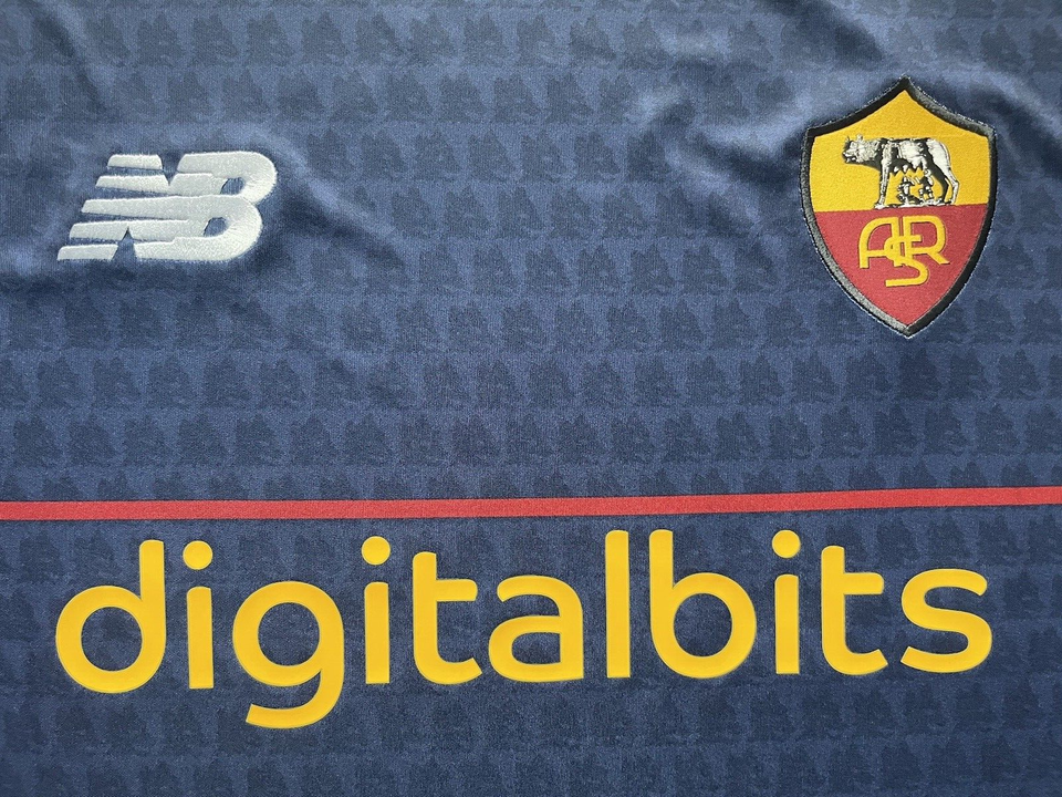 2021/22 AS Roma Fourth Jersey #10 Totti Small New Balance 4th Legend ...