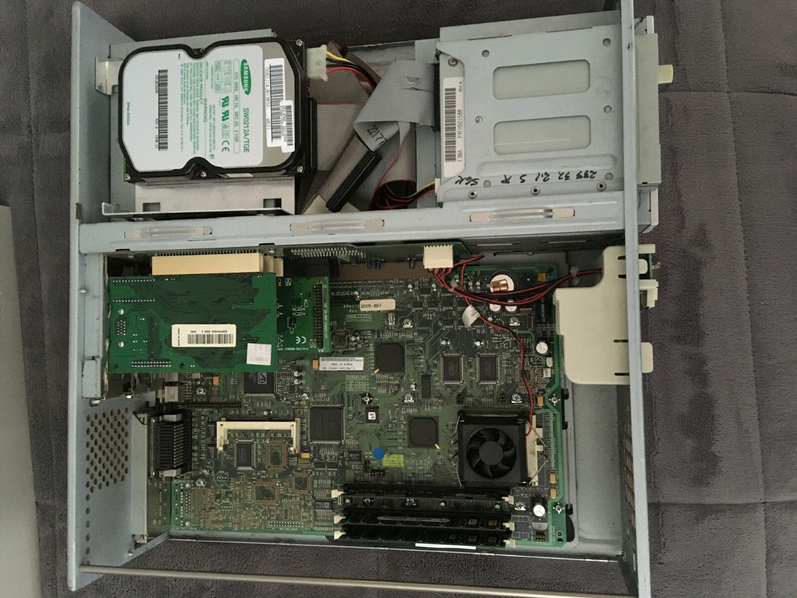 AST Bravo Advantage Pentium 233 MMX Desktop (USA) | Vintage Computer ...