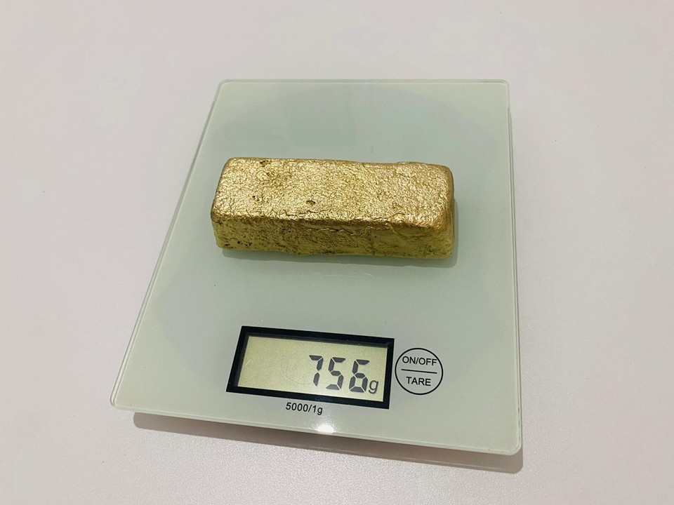 756 Grams Scrap Gold Bar For Gold Recovery Melted Different Computer ...