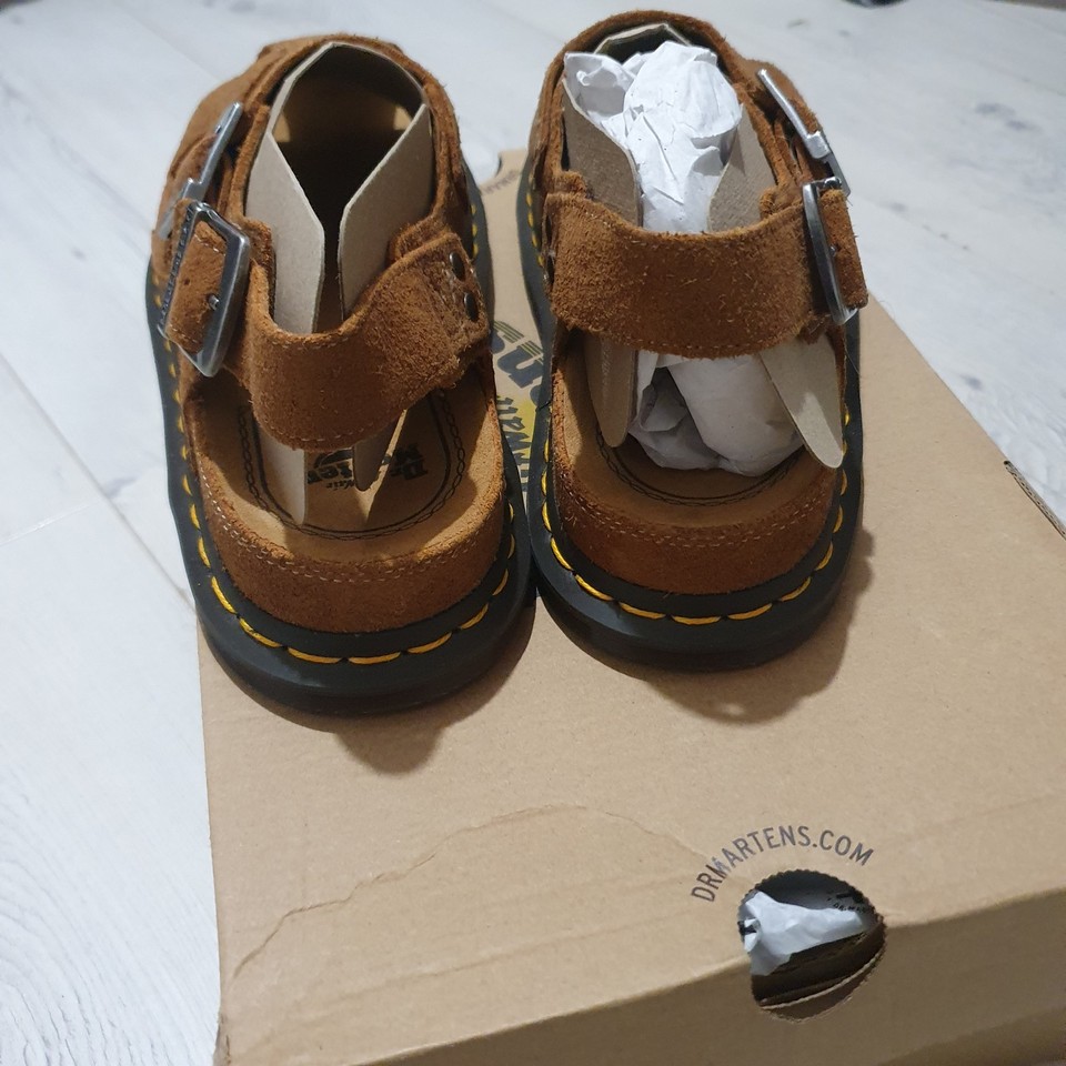 Dr. Martens Archive Fisherman, Natural Tan | UK 5 | Fast Shipping ️ ...