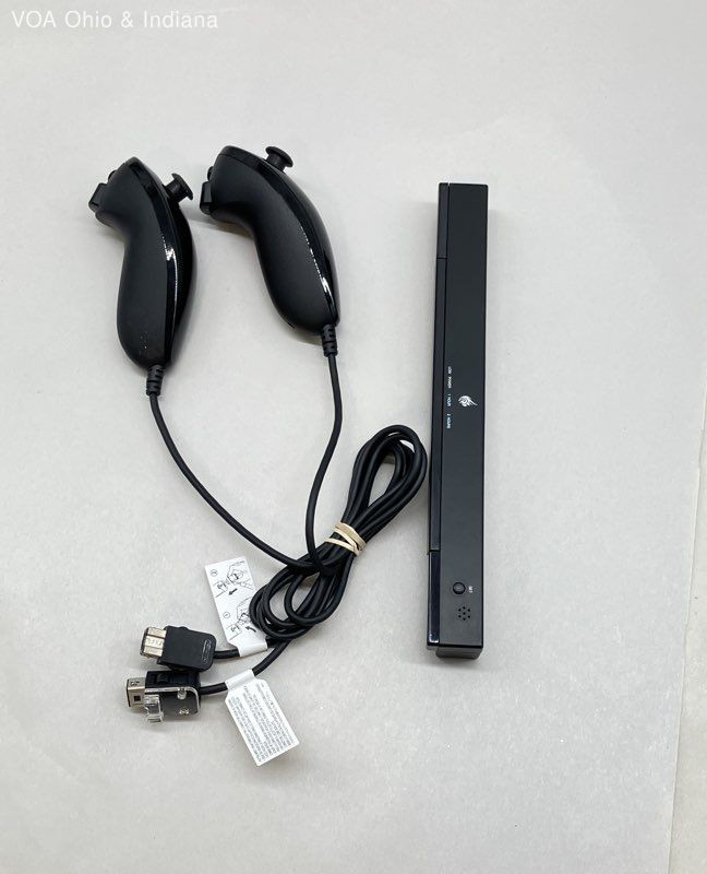 Nintendo Wii Black Console 2 MotionPlus Remotes Nunchuks Madden 09 Lot ...