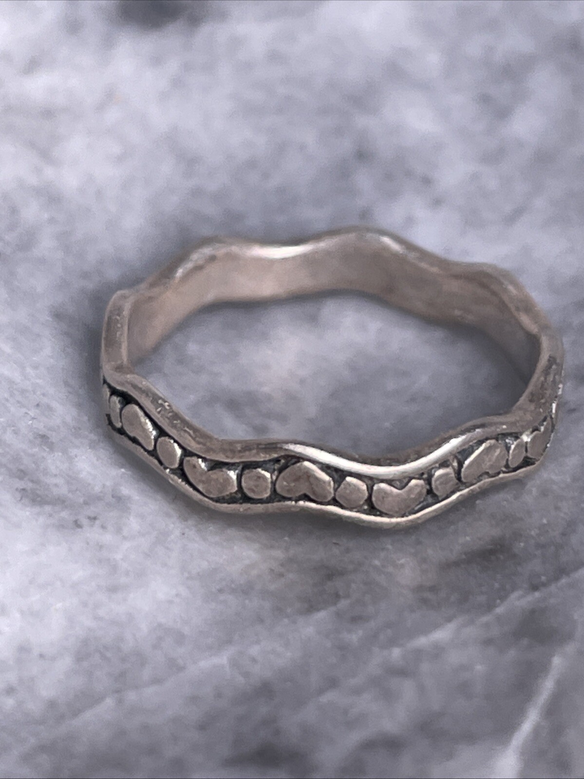 Vintage Sterling Silver Hearts Patterned Ring Size 5 - Gem