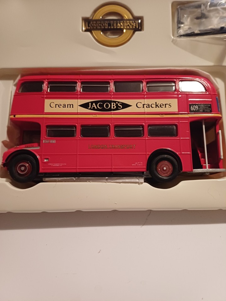 Corgi 35005 1/50 th AEC Routemaster in London Transport Livery Please ...