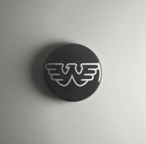 Waylon Jennings Official 1" Button J011B Badge Pin | eBay