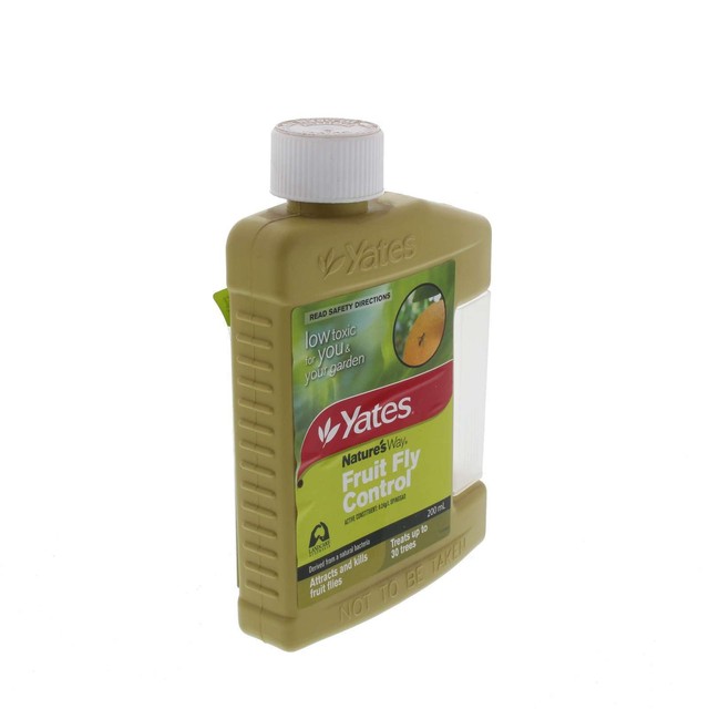 Fruit Fly Control Attracts and Kills Treats up to 30 Trees YATES 200ml ...