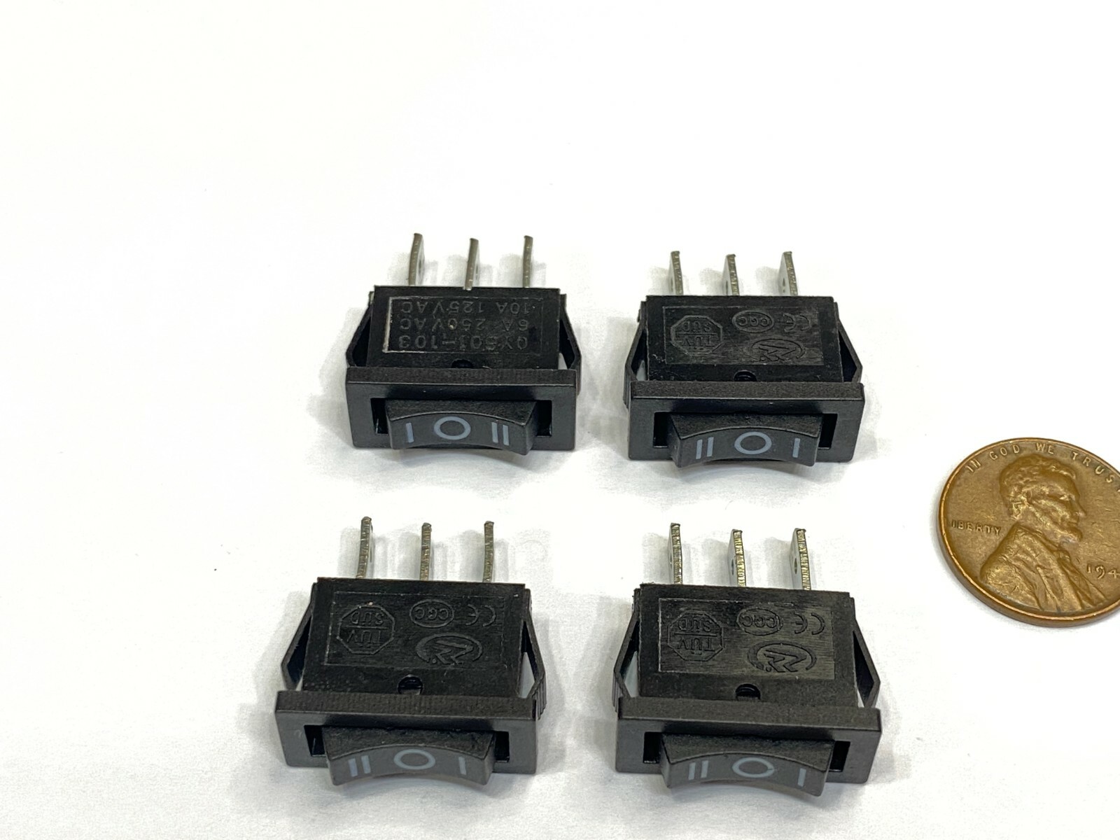 4 x Rocker Switch 3 Pin 3 position 6A 20mm × 7mm Maintained Small QY ...