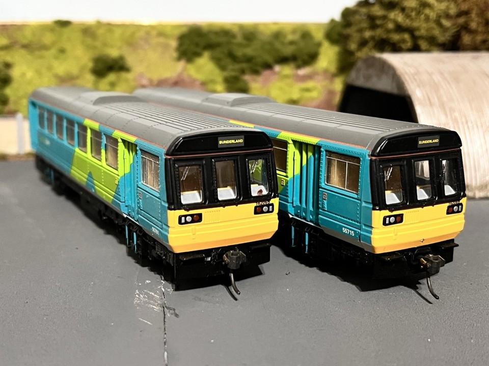 Hornby Class 142 142065 Northern Spirit DMU Pacer Railbus OO Gauge ...