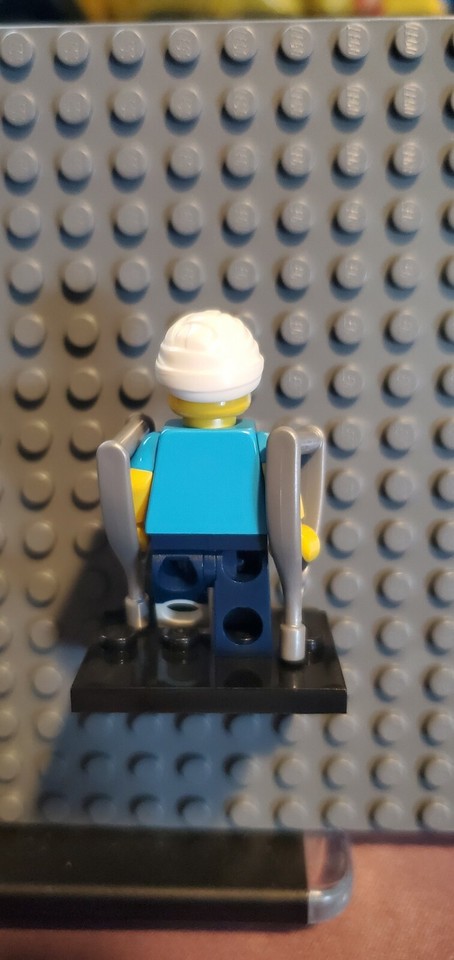 LEGO 71011 CLUMSY GUY Collectible Minifigures Series 15 CMF crutches ...