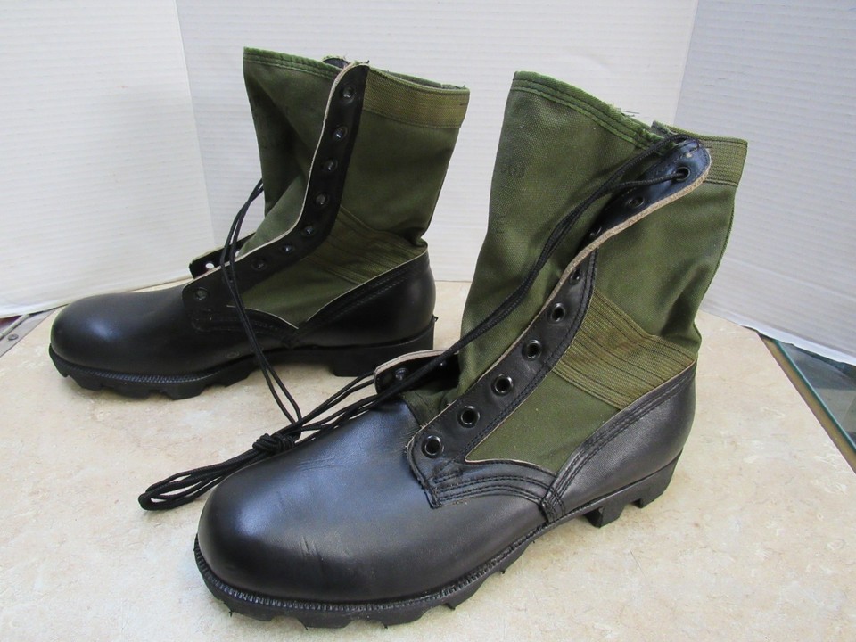 US Vietnam Era Jungle Boots w/ Govt Tag & Insoles 11 R 1967 BATA Panama ...