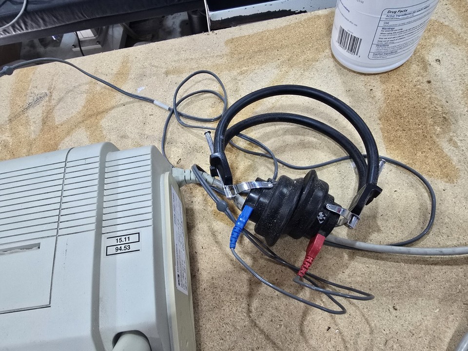 Grason-Stadler GSI-38 V.4 Auto Tympanometer and Audiometeras pictured ...