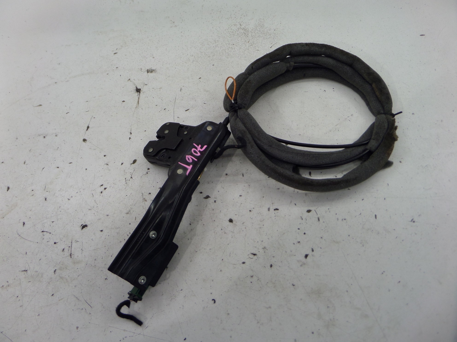 Audi TT 225hp Rear Coupe Hatch Trunk Latch MK1 00-06 OEM | eBay