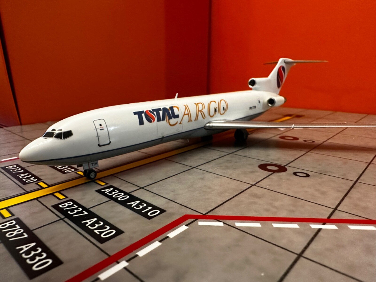 1/200 airplane model diecast TOTAL cargo b727-200 custom | eBay