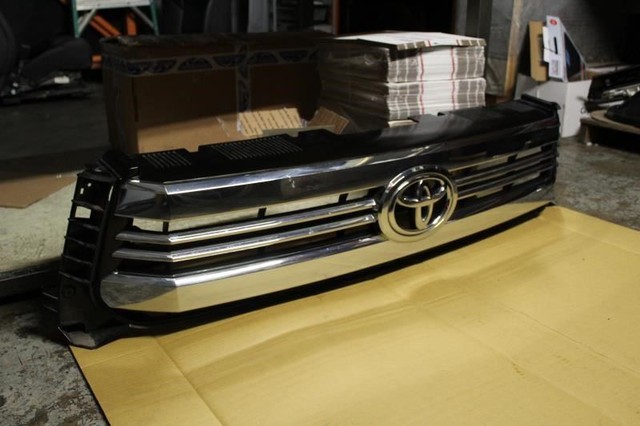 Toyota Tundra Sr5 OEM Chrome Front Grill Grille 53114-0c080 2014 for ...