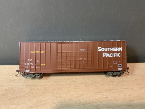 Intermountain Ho Scale Southern Pacific Gunderson 50’ Hi-Cube Box Car ...