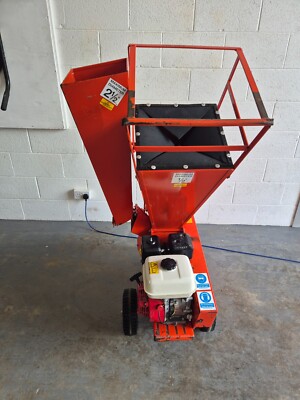 Camon Caravagga C80 Petrol Chipper/Shredder GX200 Honda engine 2 1/2 ...