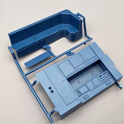 Monogram 1/32 DuPont Race Rig Parts Kit Bash Trailer Interior Pieces ...