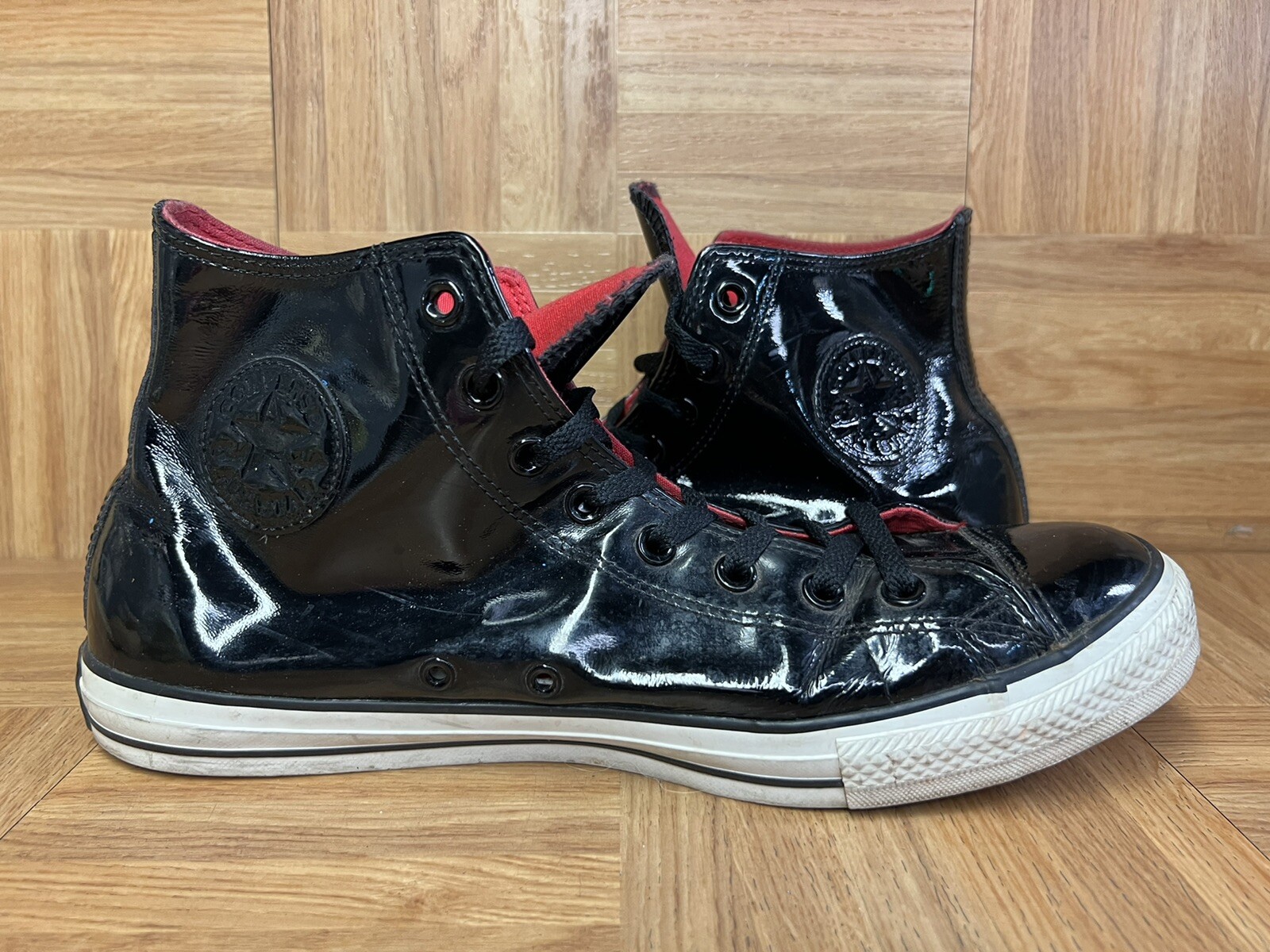 RARE🔥 Converse Chuck Taylor All Star Patent Leather … - Gem