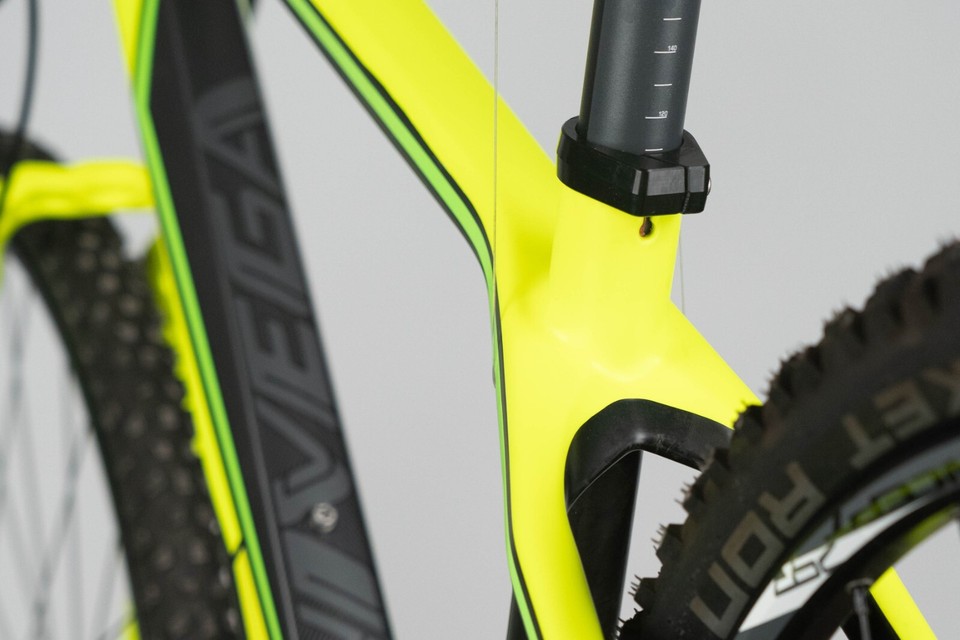 NOS UNIVEGA SUMMIT 29 PERFORMANCE 10 SPEED MTB CARBON MANITOU MARVEL ...