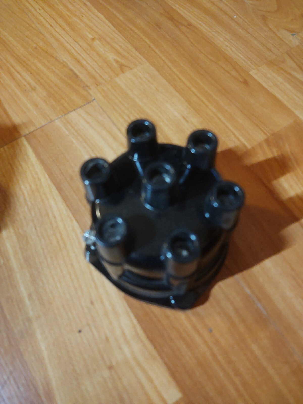 NOS D-323 GM Distributor Cap 6 Cylinder | eBay