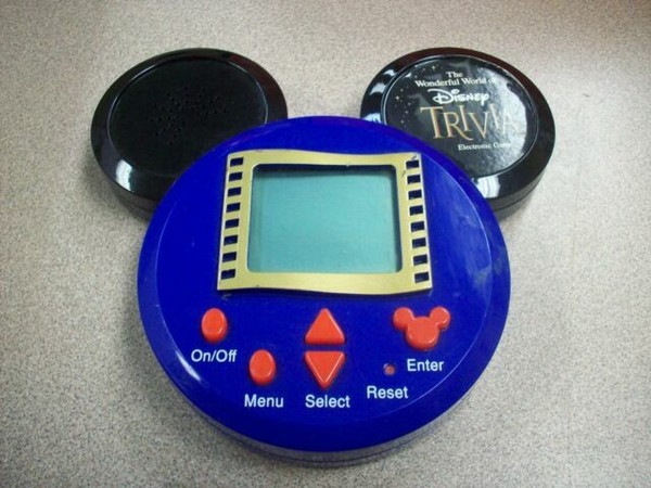 The Wonderful World of Disney Electronic Trivia Game- Mickey Mouse ...