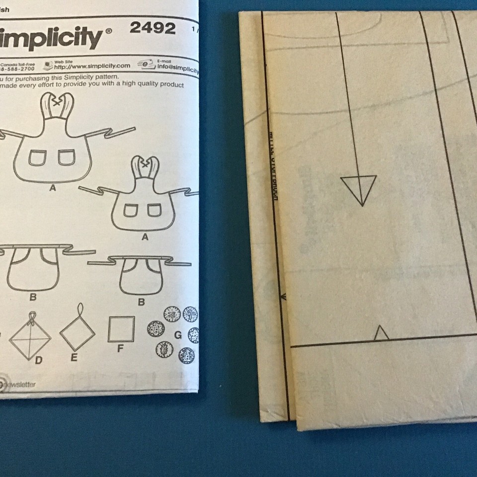 Sewing Pattern UNCUT Simplicity 2492 Apron Child Mom Pot Holder Sachet ...
