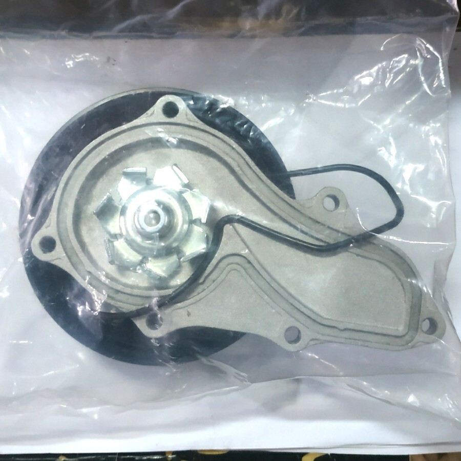 Engine Water Pump for Honda Civic CR-V Acura RSX 2002-2006 2.4L 2.0L ...