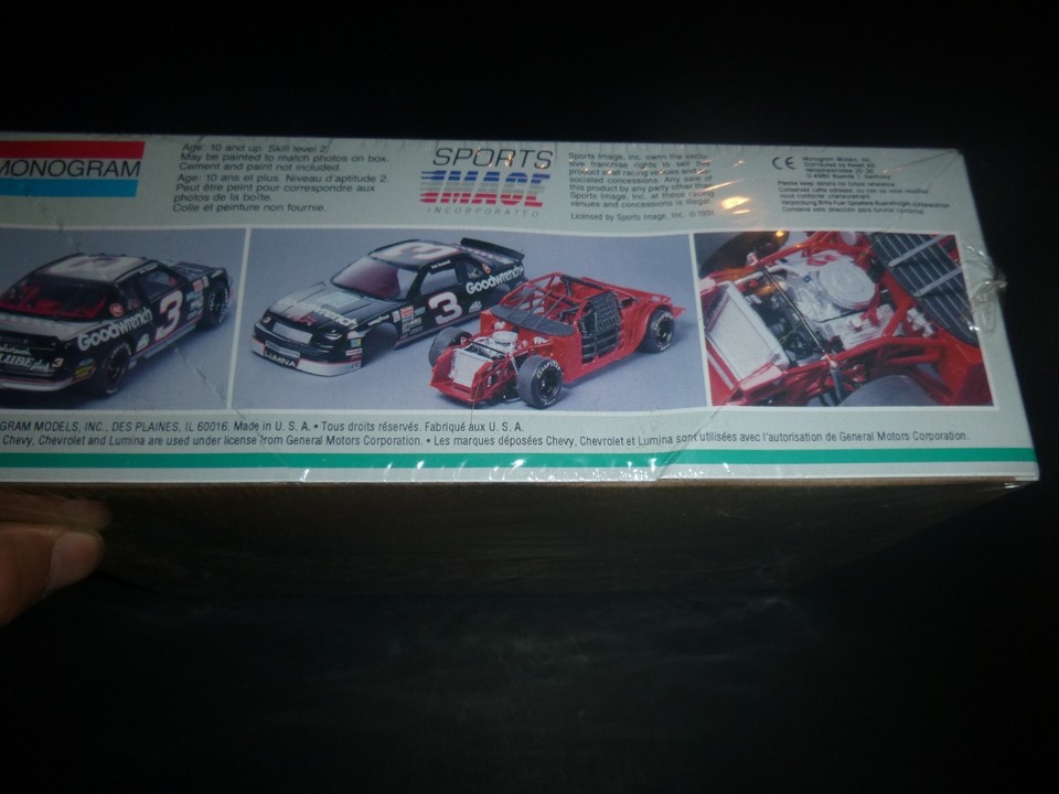 MONOGRAM 2927 Dale Earnhardt 1993 GOODWRENCH LUMINA 1/24 Model Car ...
