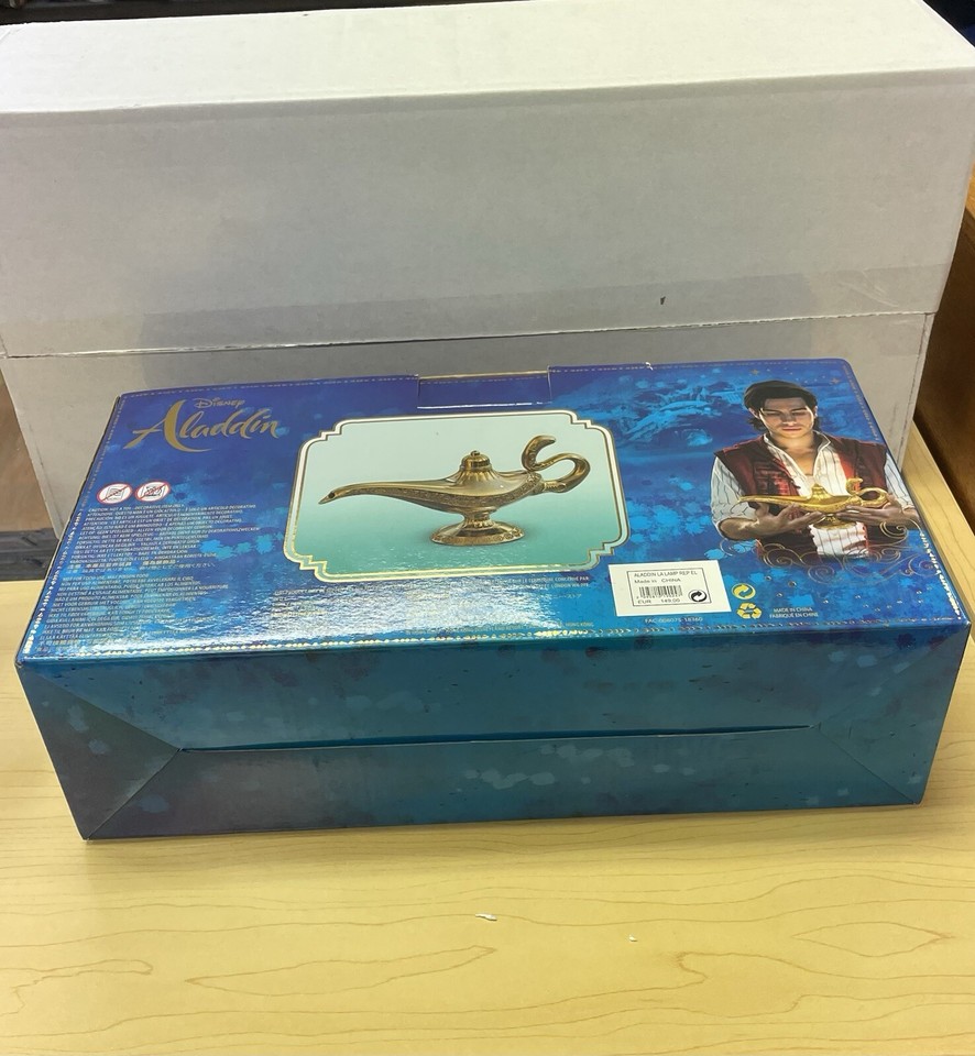 Disney Aladdin 2019 Genie Lamp Limited Edition 4000 In Box | eBay