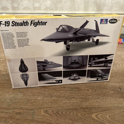 F-19 Stealth Fighter Testors 1/48 Model Kit Open Box Plastic Model ...