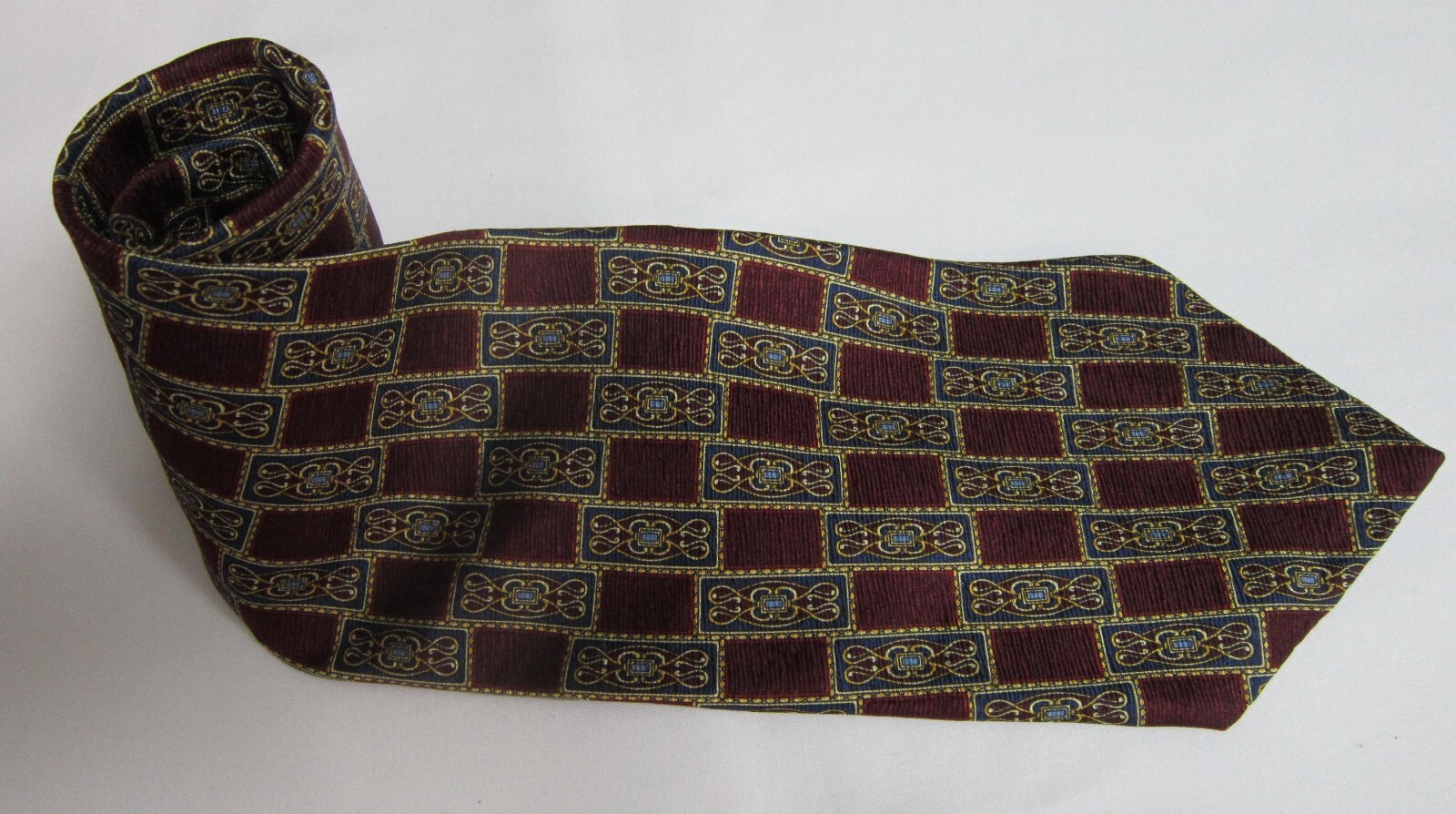 New Geoffrey Beene Neck Tie Red, Gold, Blue Woven Geometric Silk 3.75 ...