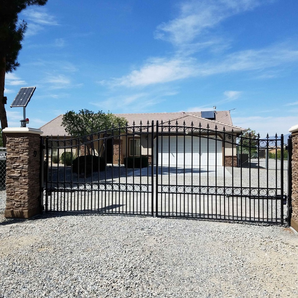 ALEKO Steel Garden Yard Steel Dual Driveway Black Gate 14 ft x 6 ft ...