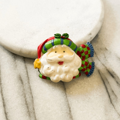 Vintage Santa Claus Pin Brooch Multicolor Santa Face Resin Christmas ...