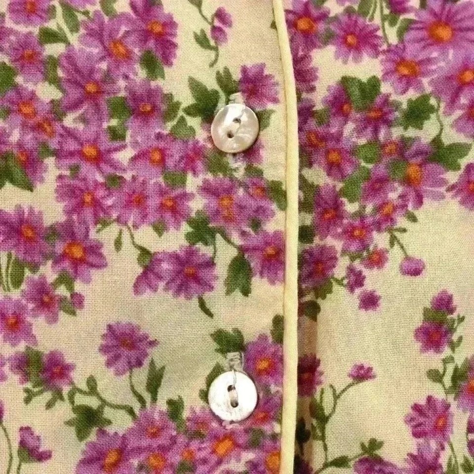 Heartloom Ivory Flowered Button Up "Pajama Style" & "Cottage Core" Top ...