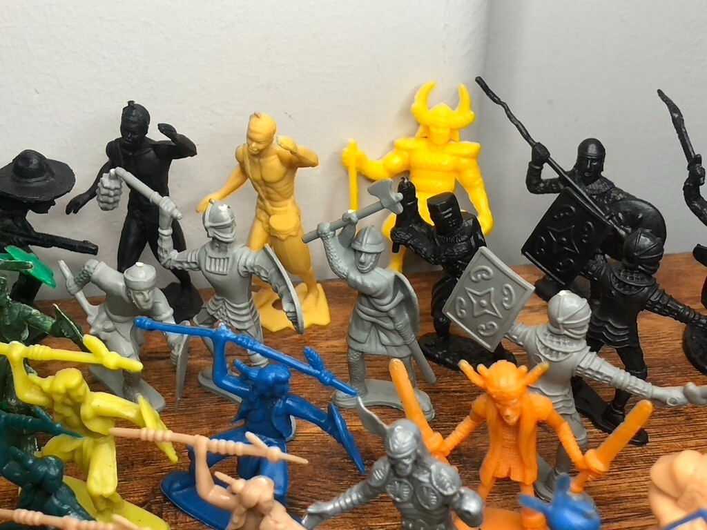 Vintage Western Cowboys, Indians, Vikings, Knights, & Ho Scale Figure ...