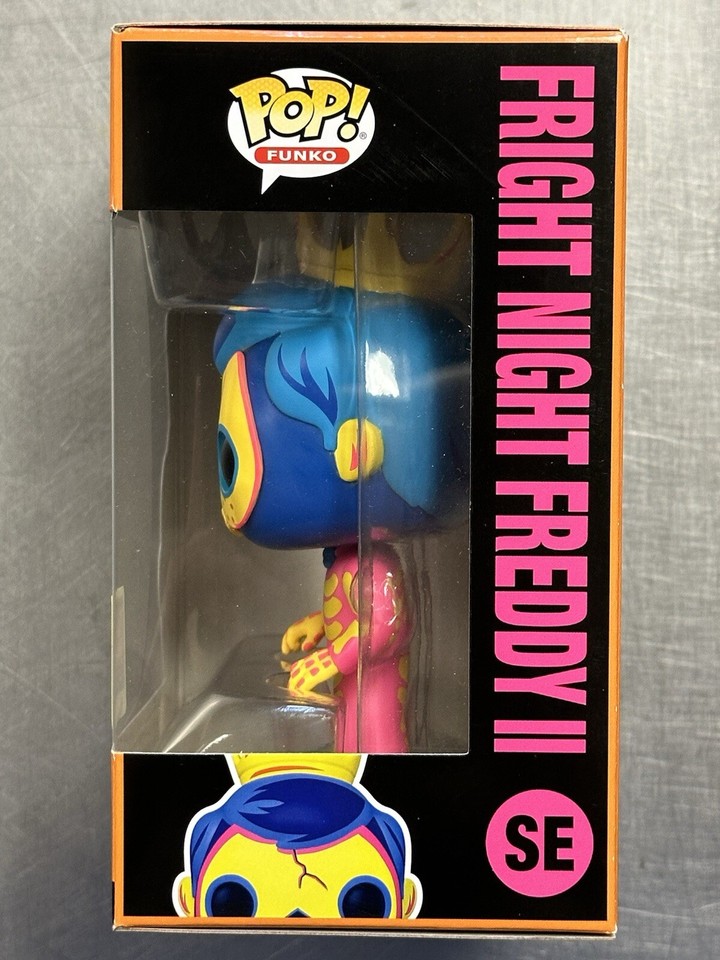 Funko Pop Fright Night Freddy II BlackLight LE 1700pcs With Pop ...