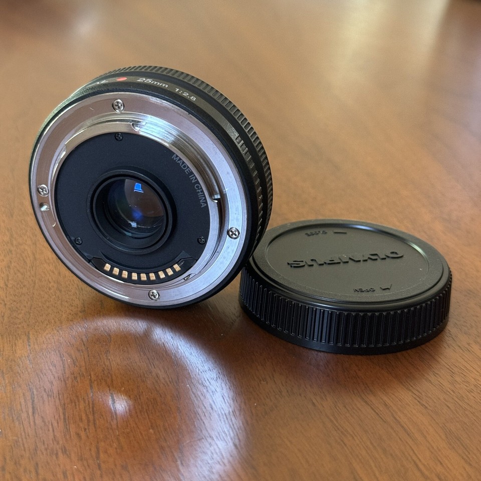 Olympus EVOLT E-500 8MP Kodak CCD Sensor DSLR 25mm Pancake 12-60mm Zoom ...