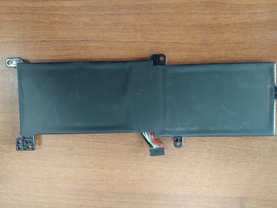 Genuine Lenovo Ideapad 330-15IKB Battery 7.6V 30Wh 4030mAh L16C2PB2 | eBay