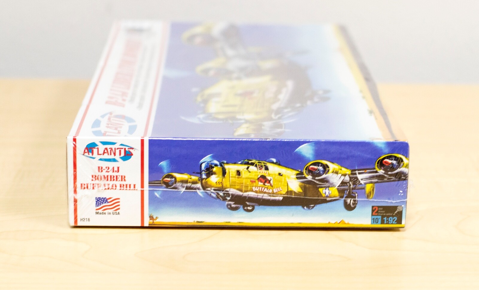 B-24J Liberator WWII Bomber Buffalo Bill Plastic Model Kit 1/92 Scale ...