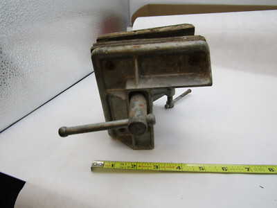 Columbian # 1655 Woodworkers Vice 5" Jaw Under Bench Mount Cast ...