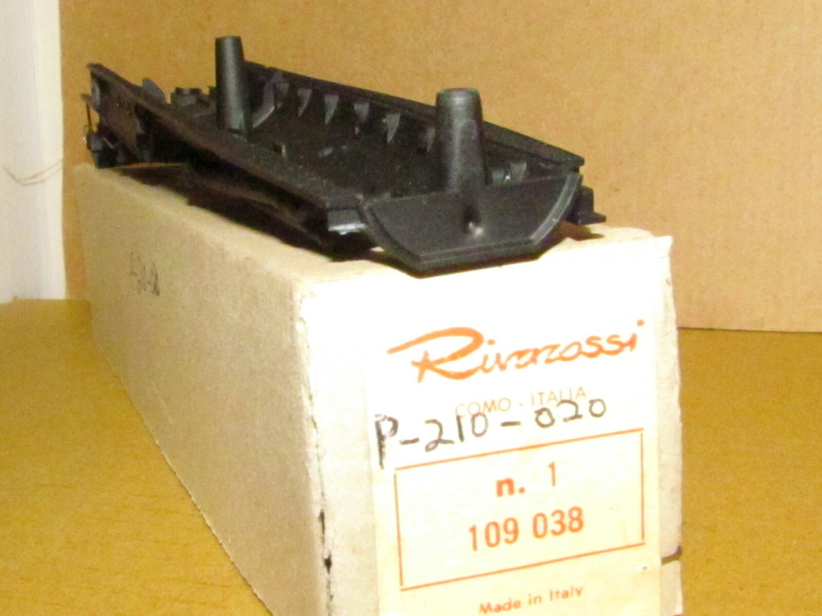 P-210-020 CAB Forward Underframe AHM & Rivarossi HO Scale Factory ...