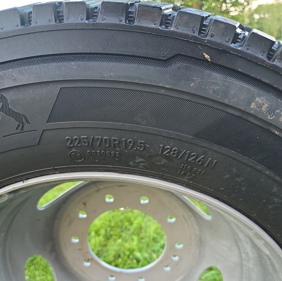 19.5" Ford F-450 Dually F-550 rims wheels OEM 10x225 2022 2023 2024 NEW ...