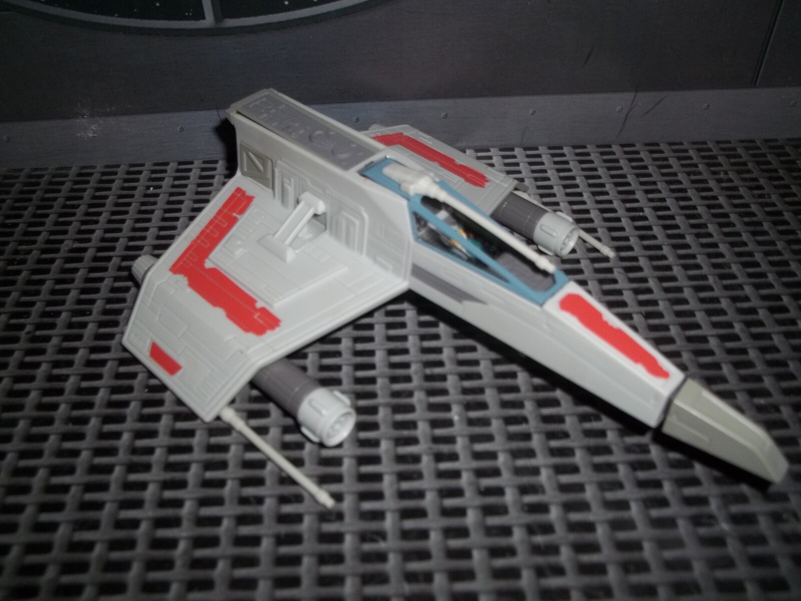 STAR WARS ACTION FLEET EU EXPANDED UNIVERSE REBEL E-WING STARFIGHTER W ...
