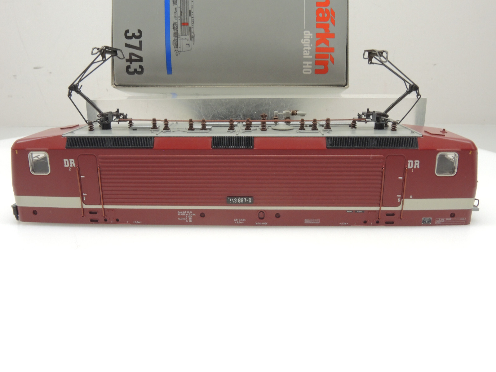 Märklin 3743 E-Lok BR 243 897-6 DR/DDR 5 Pol-Ankermotor Digital geprüft ...