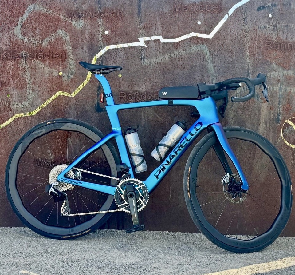 Rennrad Pinarello DogmaF | Luxter Blue | Gr. 55 | SRAM Red | Princeton ...