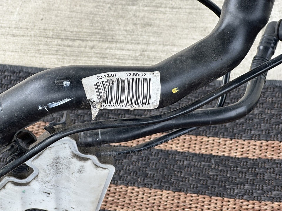 2008-2014 rust free w204 Mercedes-Benz C300 OEM Fuel Tank Gas Tank With ...