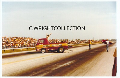 1970s Drag Racing-Richard Hutchins' 1973 VW Wheelstander "CHEVY ...