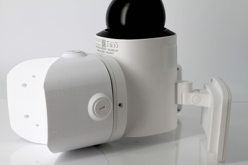 EUFY Corner Mount for E340, S330 Floodlight Cameras. Get Full Coverage ...